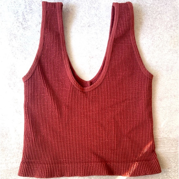 Tops | Burnt Red Tank Top With Ribbed Details And Small V In The Front ...
